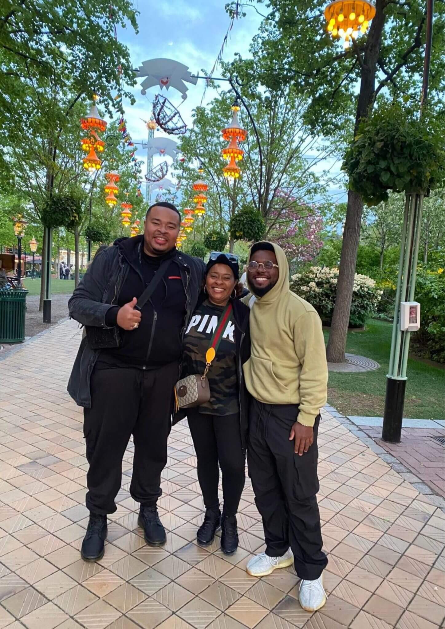 ABOUT SONYA – Sonya Howell Barrow